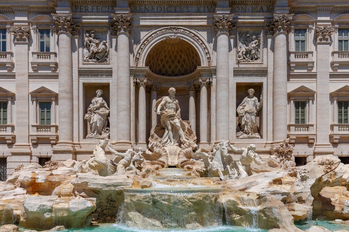 Roma, svolta a Fontana di Trevi: scatta il ticket di due euro per i ...